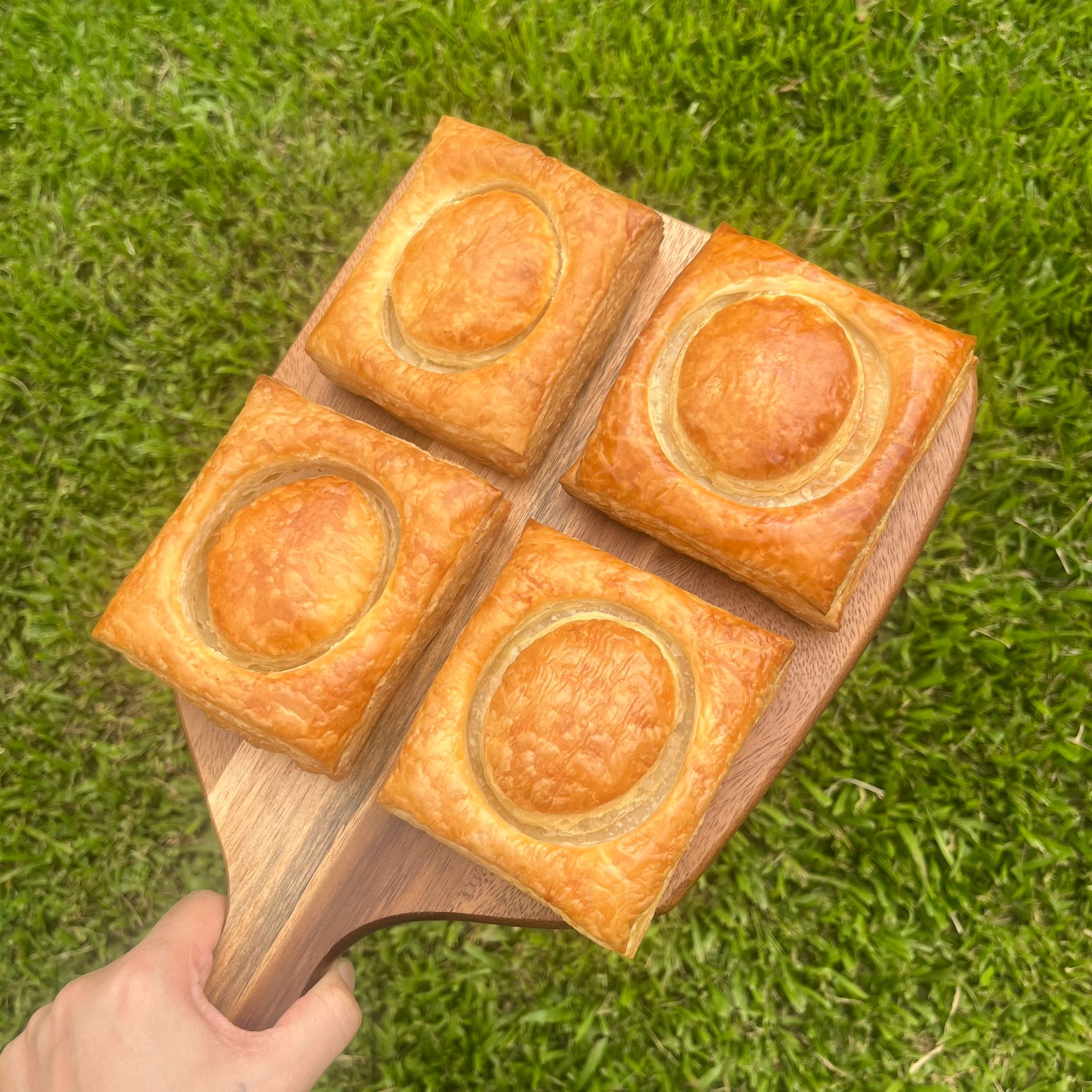 Pastetli mit/ohne Füllung [Swiss pasties with/without filling] – Jacky ...
